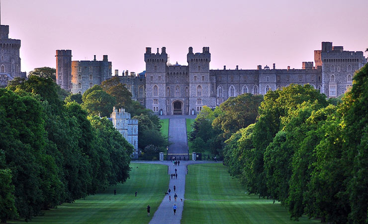 温莎自由行旅游攻略 | Windsor — Red Scarf