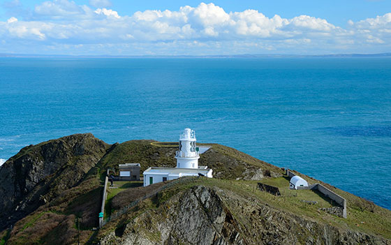 英国十大绝美海岛盘点 — Red Scarf